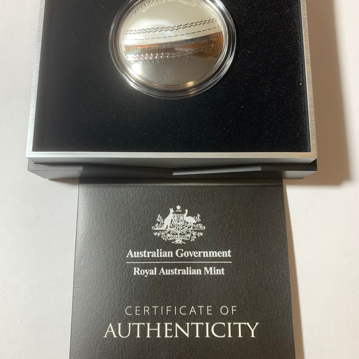 2015 $5 1oz Silver Proof Coin. Cricket World Cup. Australian and New Z ...
